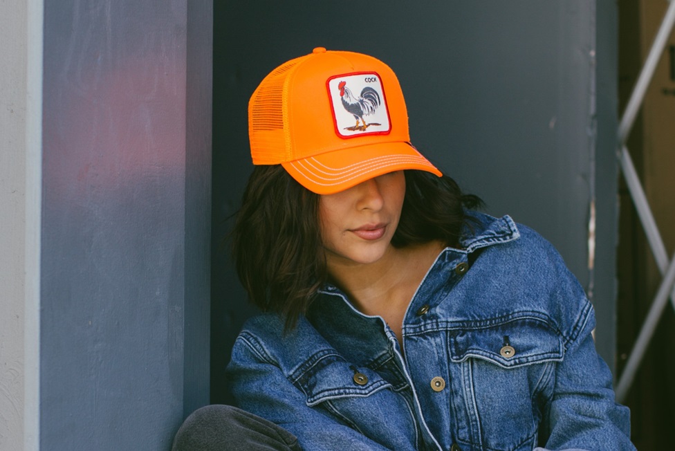 Orange caps | Colourful eye-catchers | Large selection