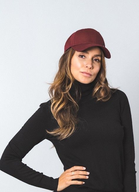 Red caps | Various styles | Huge selection